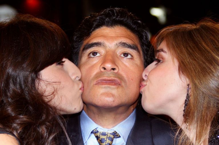 La Reacción De Las Hijas De Diego Maradona Tras Viralizarse Una Foto