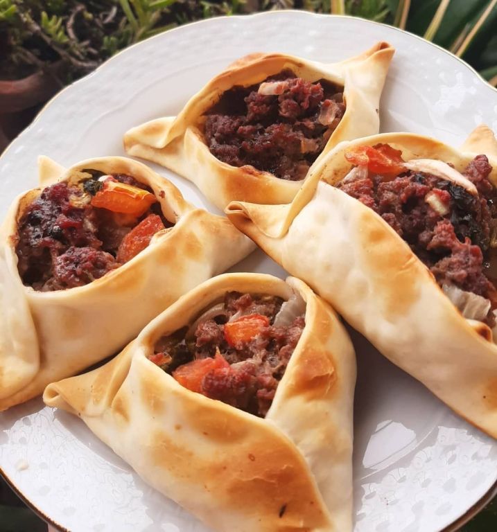 Cómo preparar sfijas o empanadas árabes | Voces Criticas - Salta ...