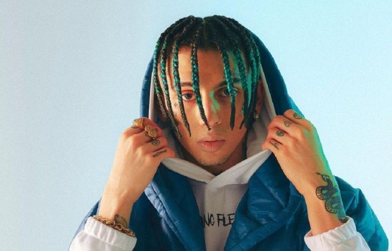 ¡No para! El rapero Khea cautivó a todos en su faceta como modelo de ...