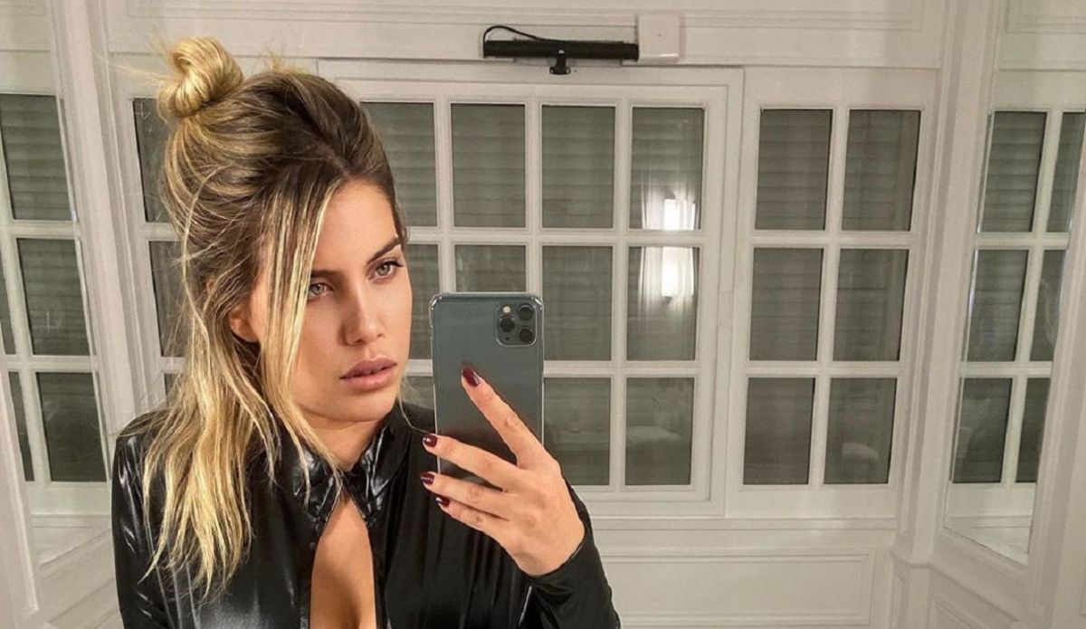 Wanda Nara mostró la cola y presumió sus curvas en una sugerente pose ...